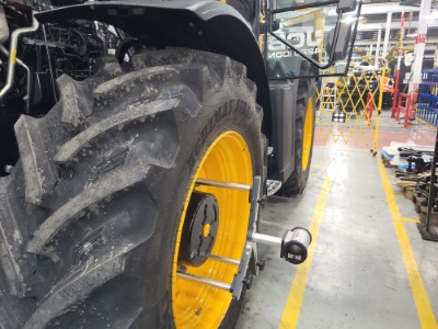 Haweka achieves fast alignment for JCB Fastrac - Transport Operator